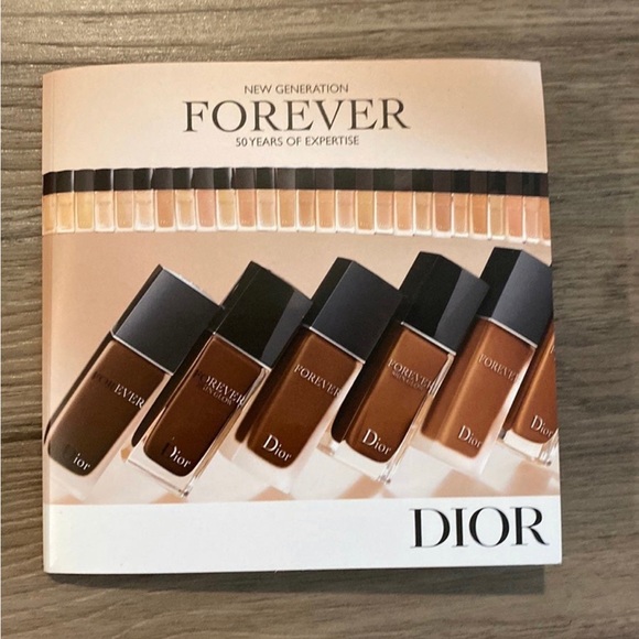 Makeup | New Skinglow Foundation Sample Set Bundle 4 Items For 12 ...